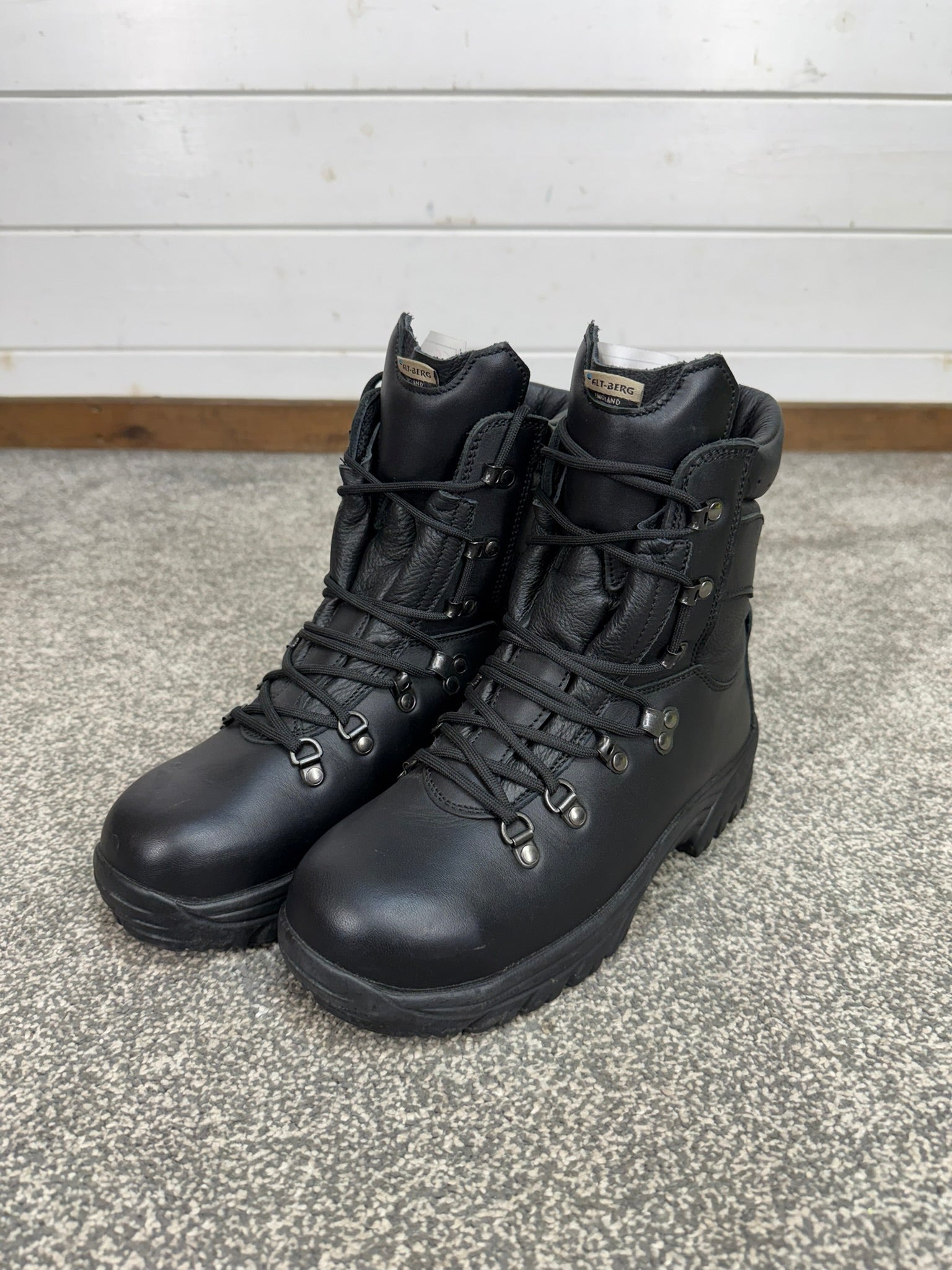 Altberg Peacekeeper P3 VS Black Leather Waterproof Combat Boots Size U ...